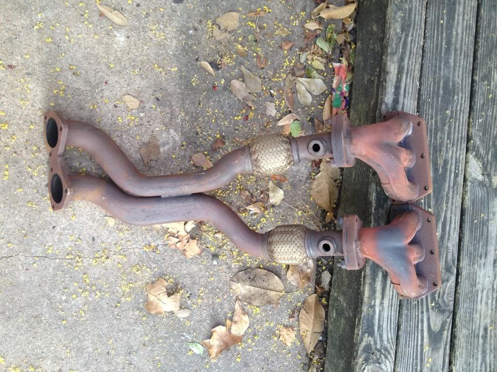 OEM R32 Exhaust Manifold and Downpipe | VW Vortex - Volkswagen Forum